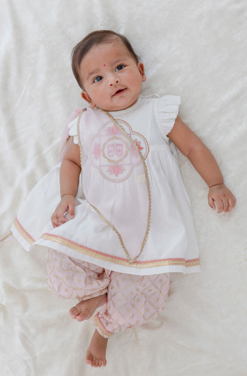 Laxmi Charan Suit Set - White – Tiber Taber Kids